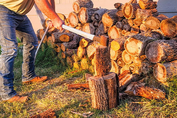 Splitting Firewood The Right Way Mccoy S